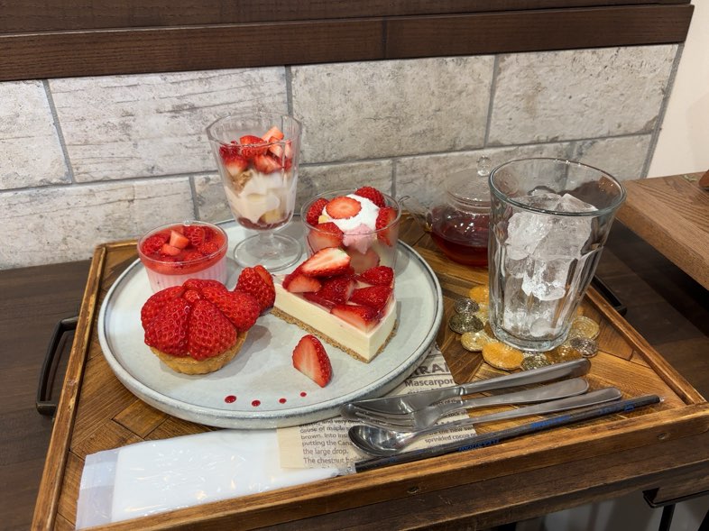 カフェ クラン（cafe Clan）豊田市 苺のケーキ5種がスイーツ好きには堪らないご褒美だった！メニューや駐車場情報まとめ | コハクの豊田 ...